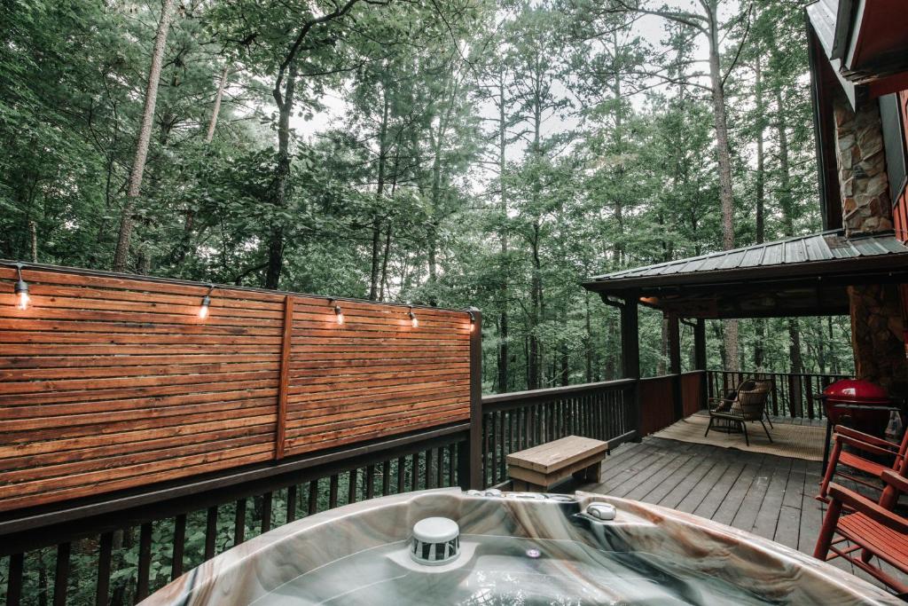 Best 14 Treehouse cabins in Atlanta ️ (Hand-picked List 2024)