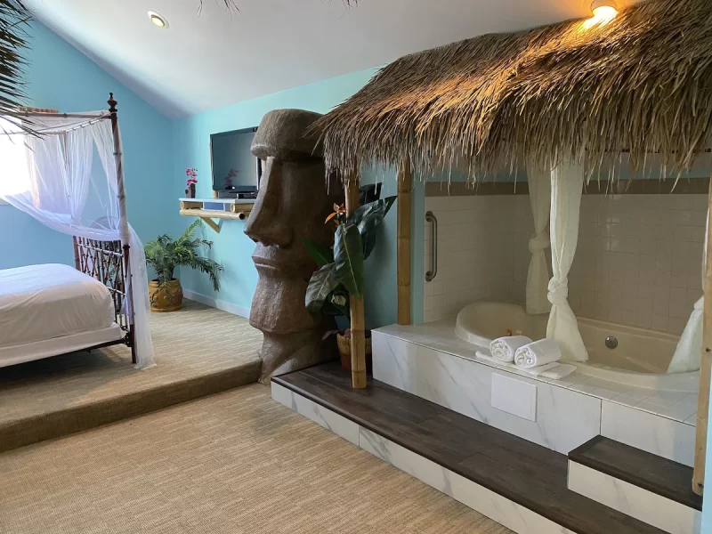 Themed Hotels & Fantasy Suites in Missouri ️ (Recommended)